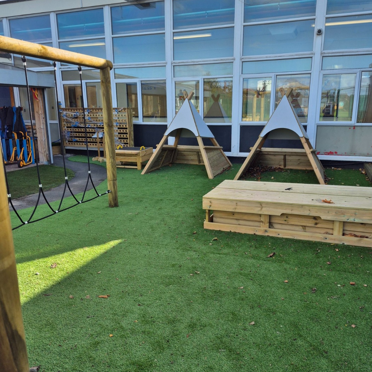 Jigsaw Primary Pupil Referral Unit - New Key Stage 1 Play Area